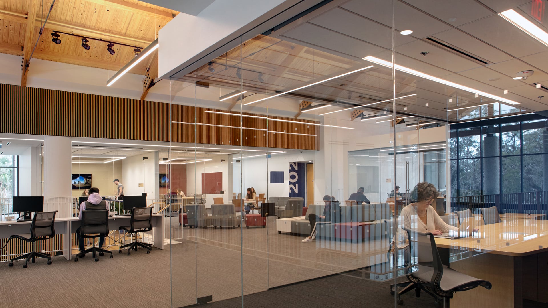 Hybrid Workspaces vs Commercial Models | Fraser Construction